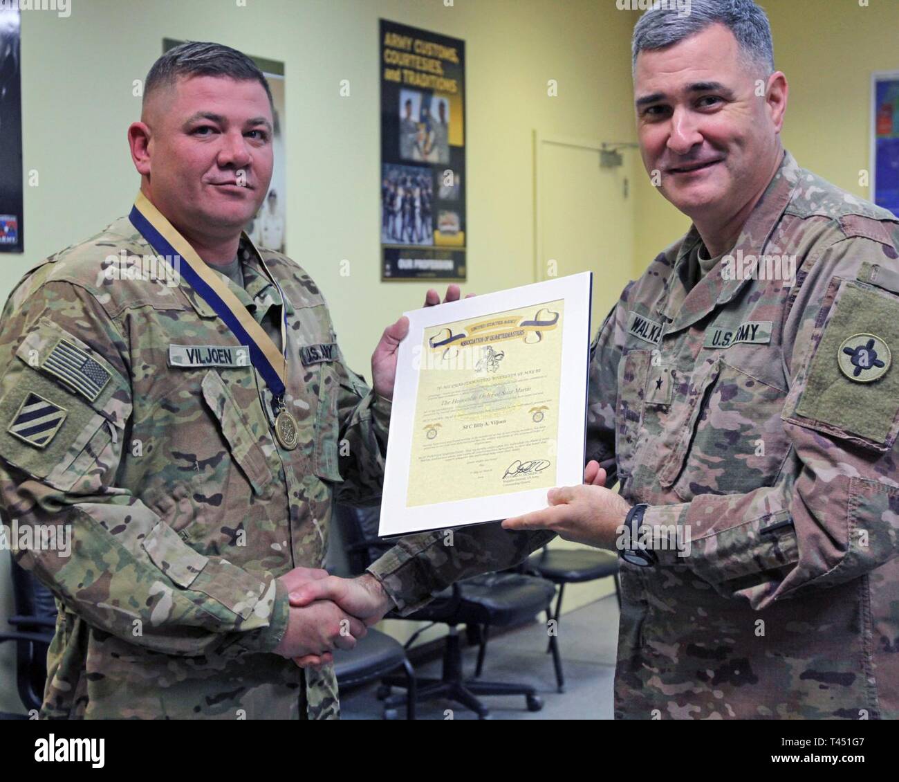 Brig gen clint walker hi-res stock photography and images - Alamy