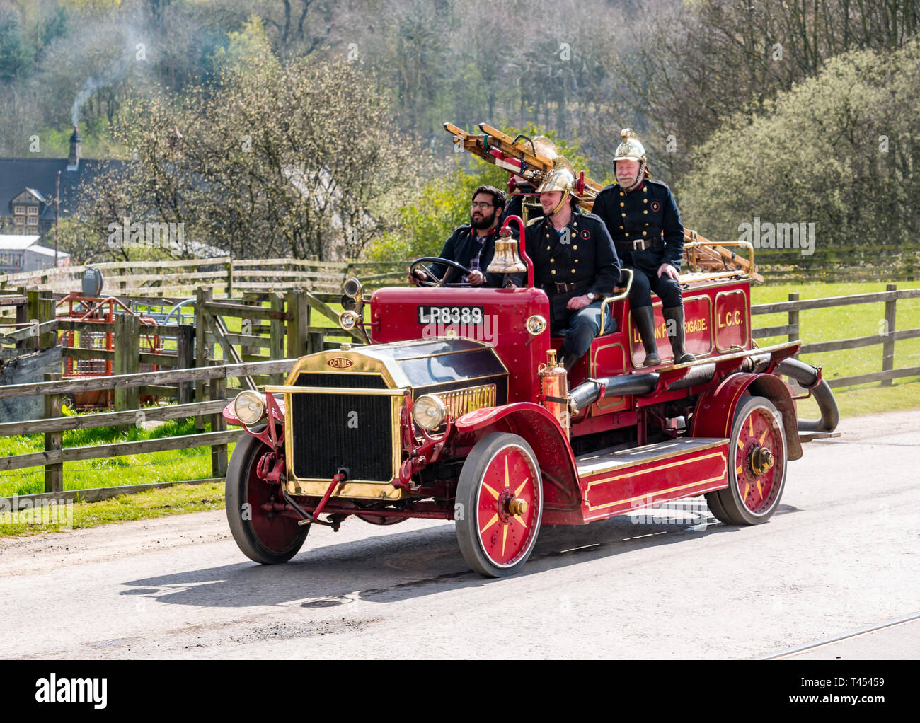 Steam fire engine firefighter hi-res stock photography and images - Alamy