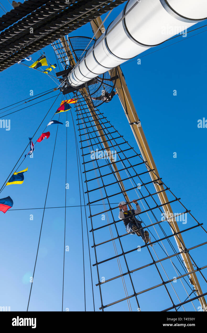 English rigging hi-res stock photography and images - Alamy