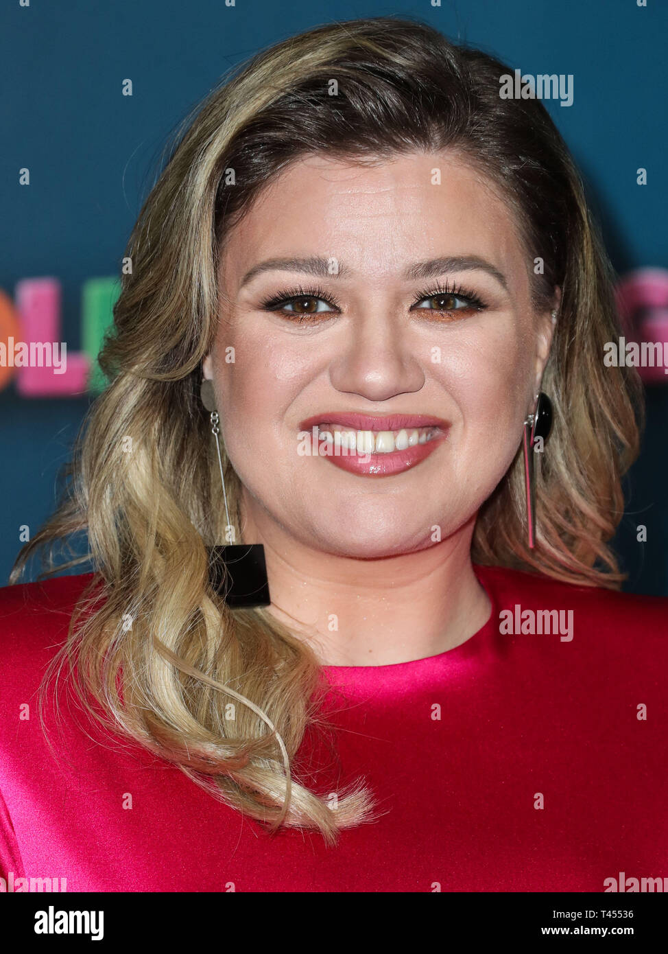 BEVERLY HILLS, LOS ANGELES, CALIFORNIA, USA - APRIL 13: Singer Kelly ...