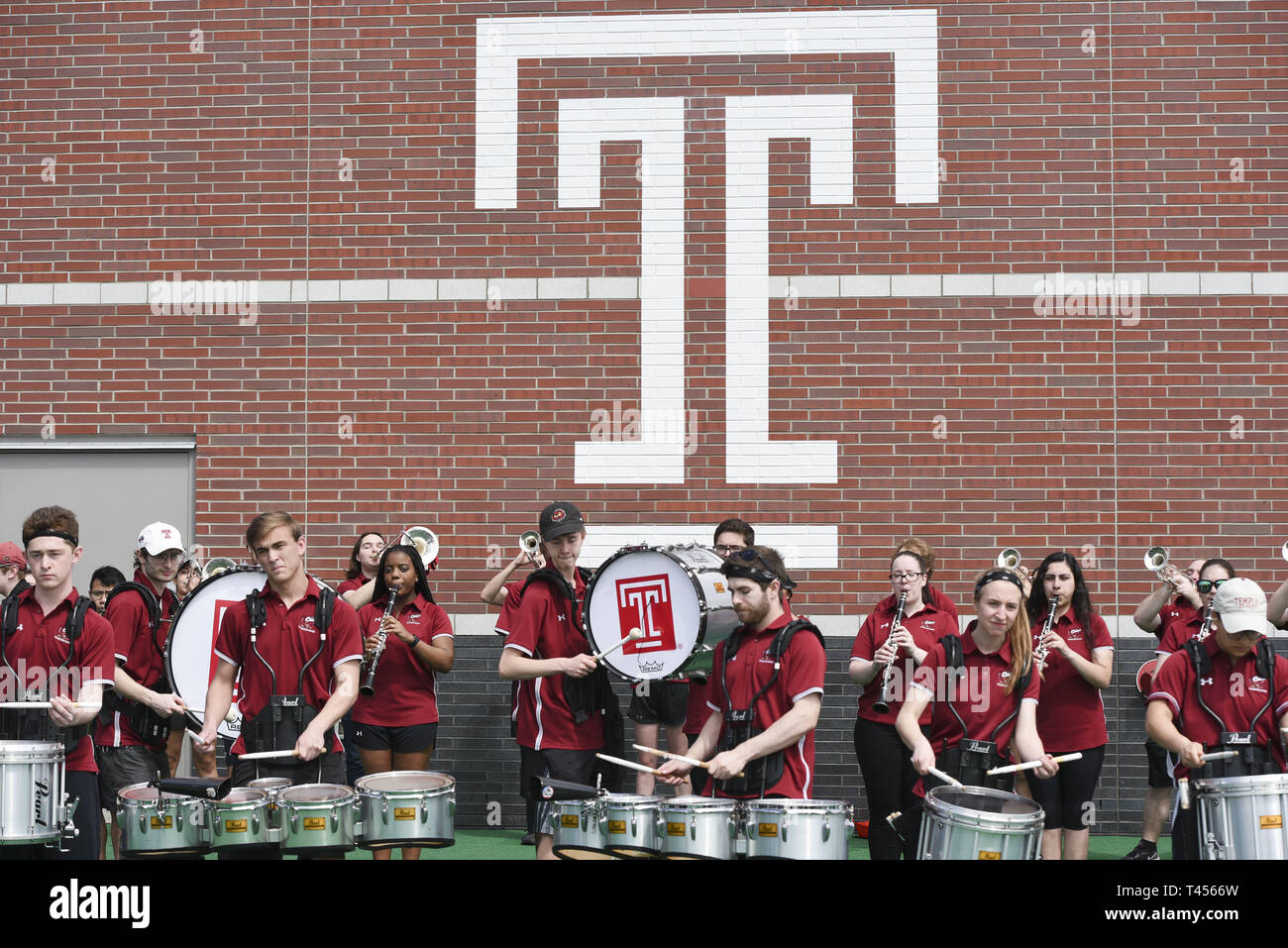 Temples band hi-res stock photography and images - Alamy