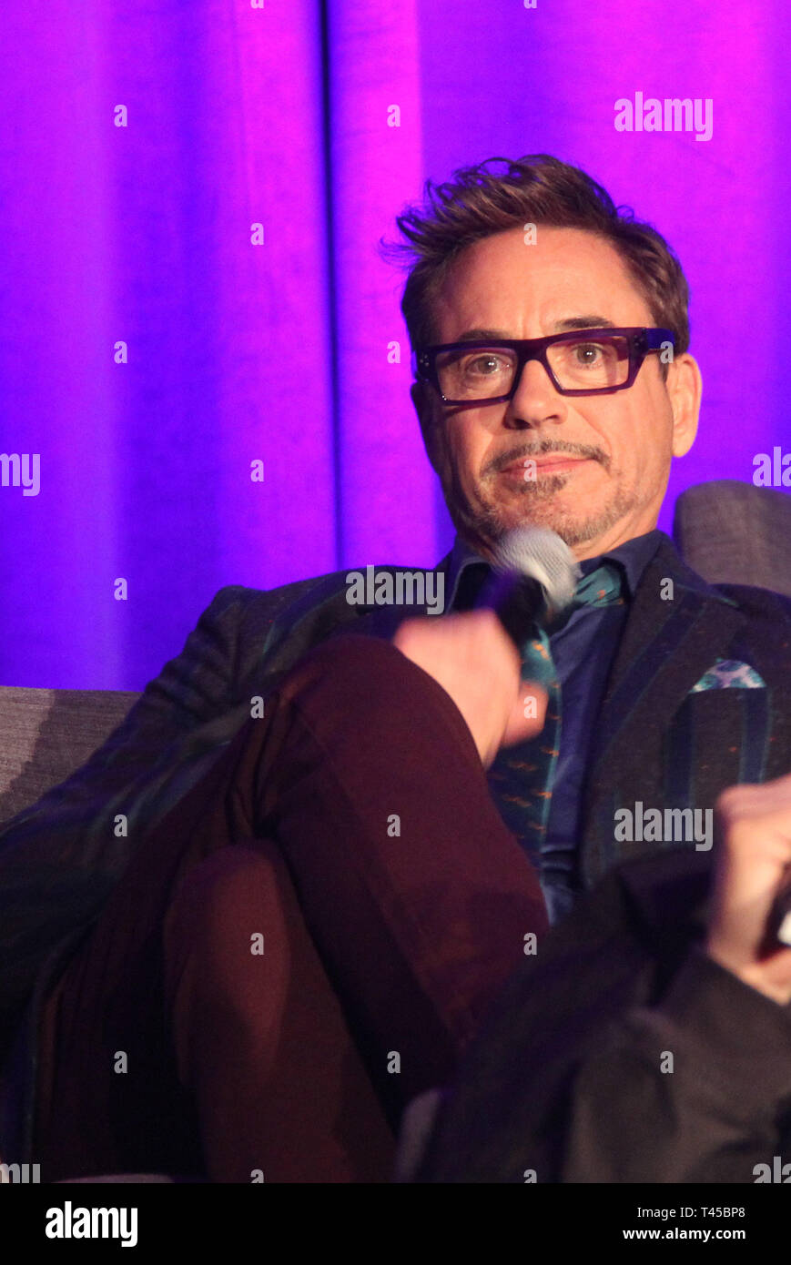 Robert downey awards ceremony hi-res stock photography and images - Alamy