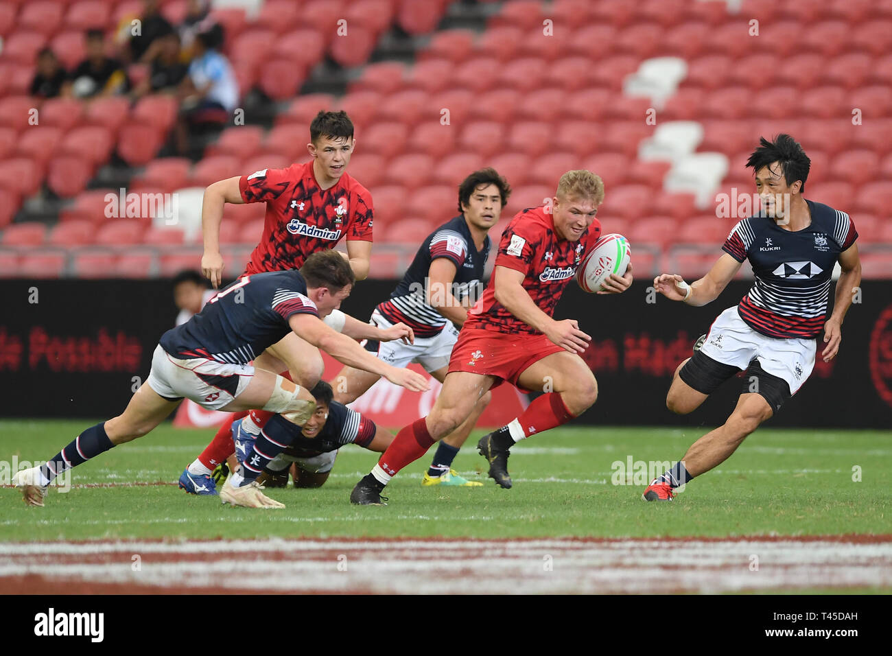 Singapore. 14th Apr, 2019. (L-F) Jack Neville (HKG) - Ben Cambriani ...