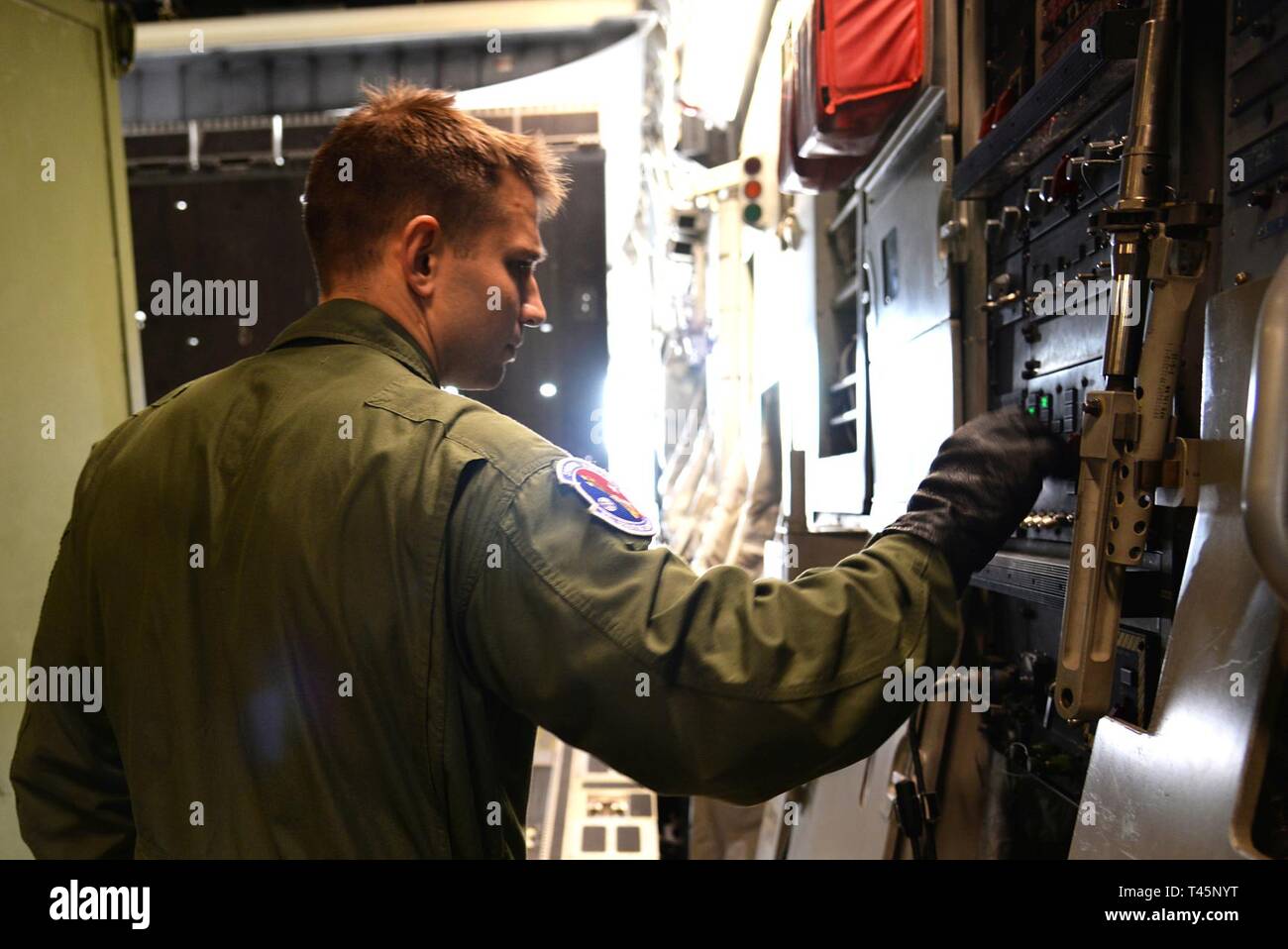 137th aeromedical evacuation squadron hi-res stock photography and ...