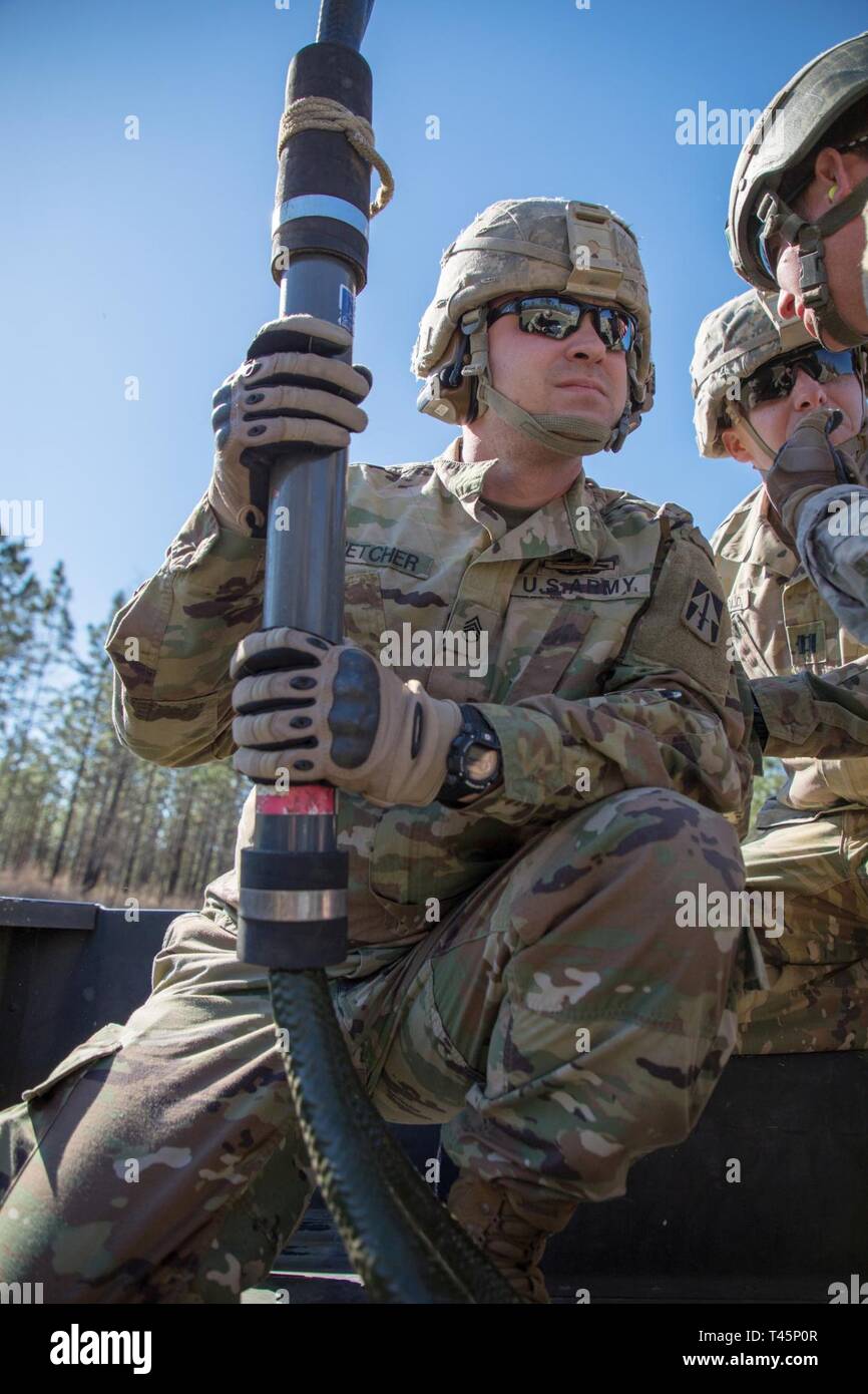 U.S. Army Soldiers attending Pathfinder school, at The National Guard ...