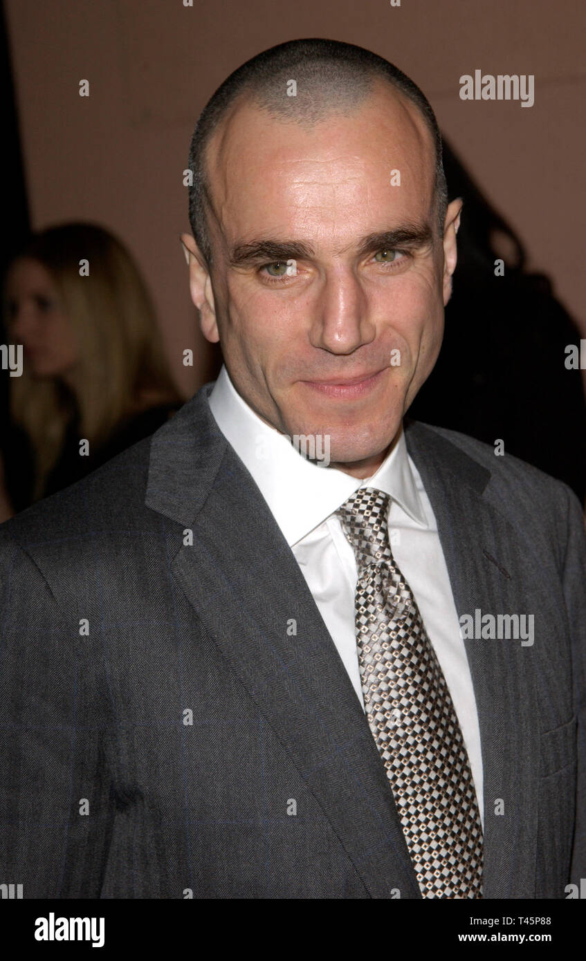 LOS ANGELES, CA. January 17, 2003: Actor DANIEL DAY LEWIS at the ...