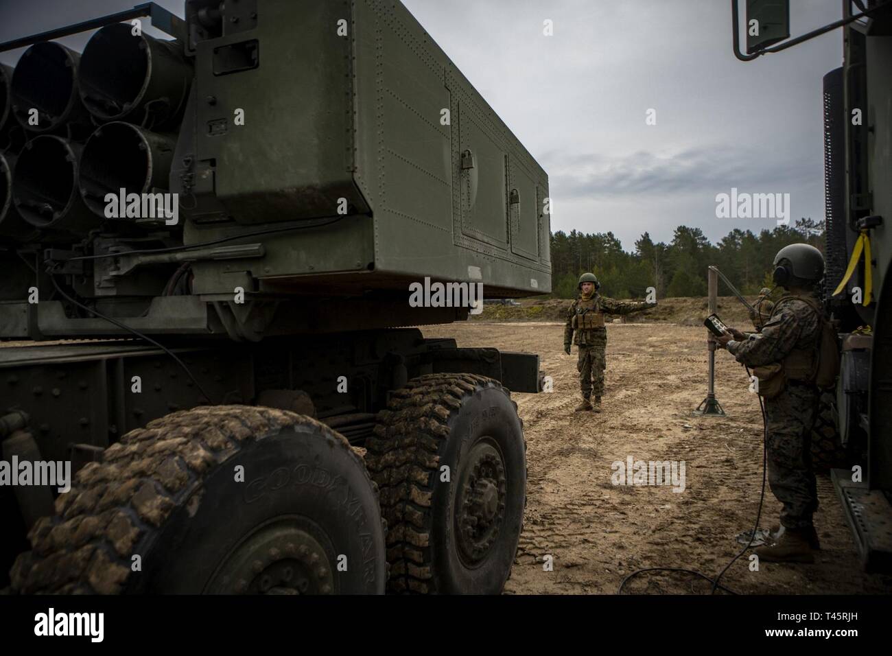 Marines fox battery 2nd battalion hi-res stock photography and images ...