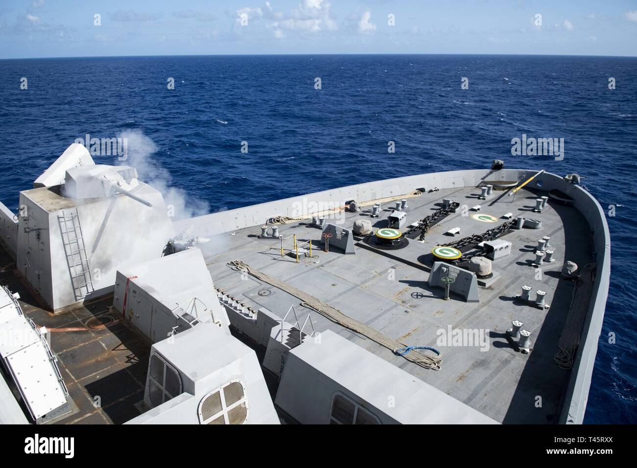 PACIFIC OCEAN (March 8, 2019) - The amphibious transport dock ship USS ...