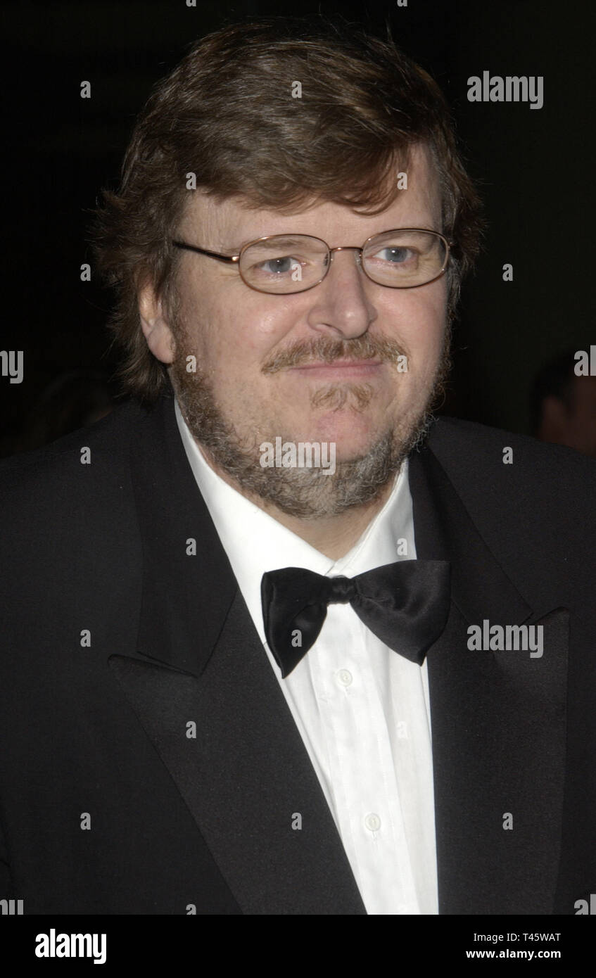 LOS ANGELES, CA. March 08, 2003: Director MICHAEL MOORE at the 55th ...
