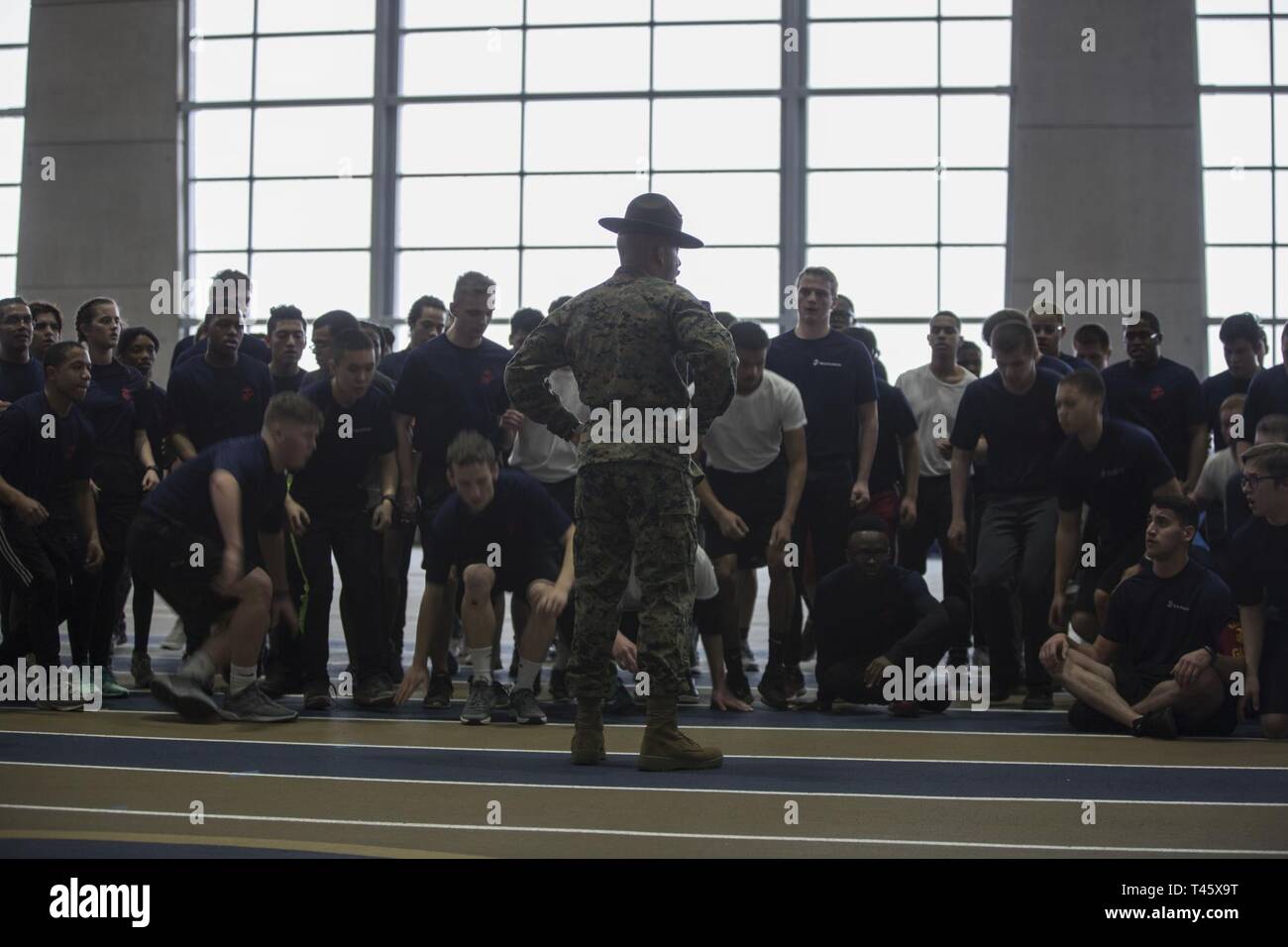 Marine corps drill instructor staff hi-res stock photography and images ...
