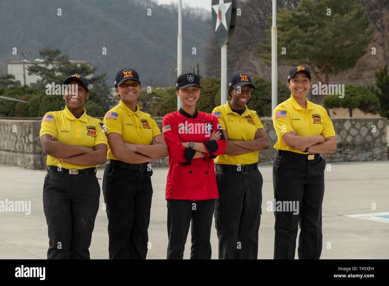 Dfac hi-res stock photography and images - Alamy