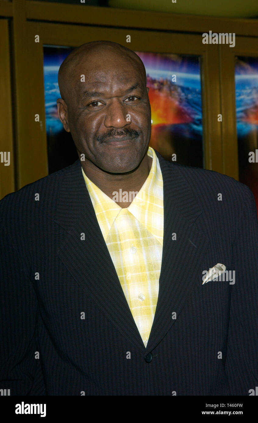 LOS ANGELES, CA. March 25, 2003: Actor DELROY LINDO & wife at the world ...