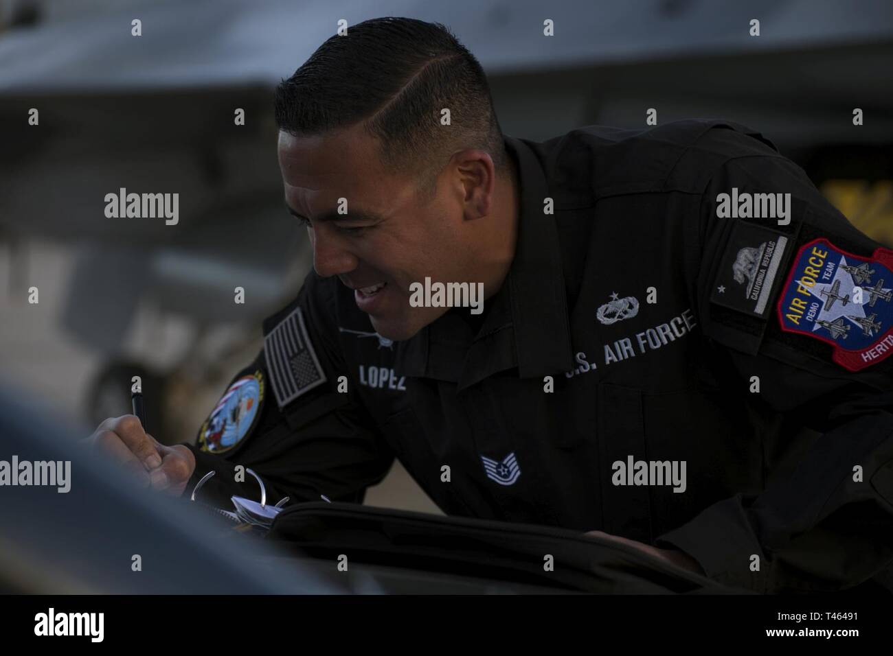 U.S. Air Force Tech. Sgt. Luis Lopez, F-16 Viper Demonstration Team ...