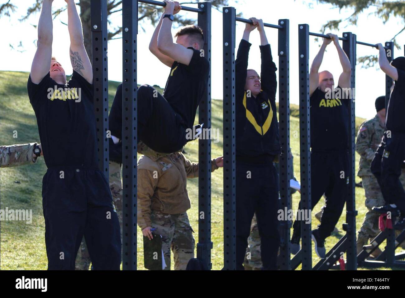 Soldiers from the 741st Brigade Engineer Battalion, Oregon Army ...