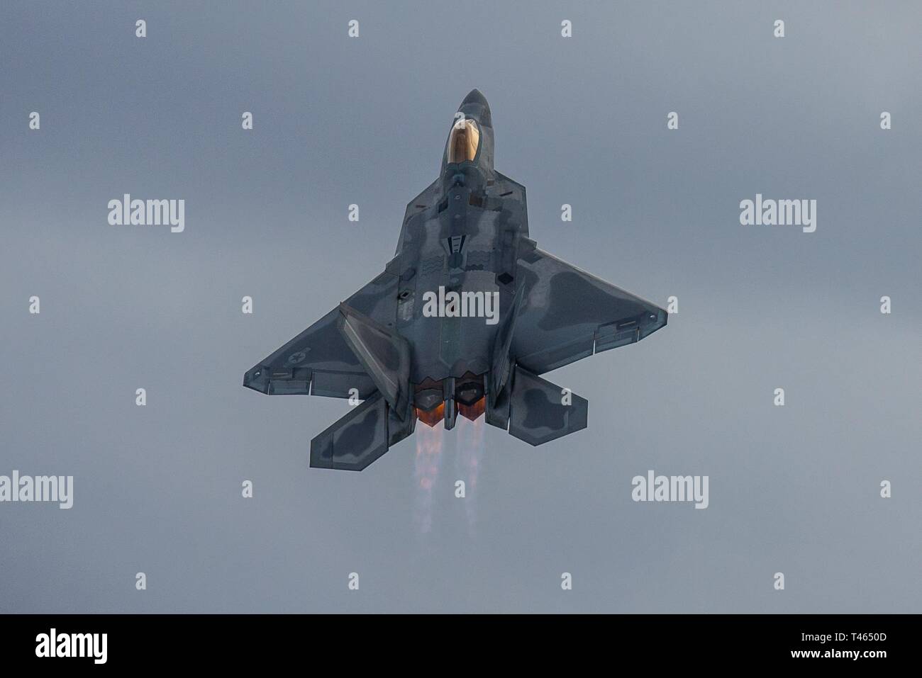 F 22 raptor demo team hi-res stock photography and images - Alamy