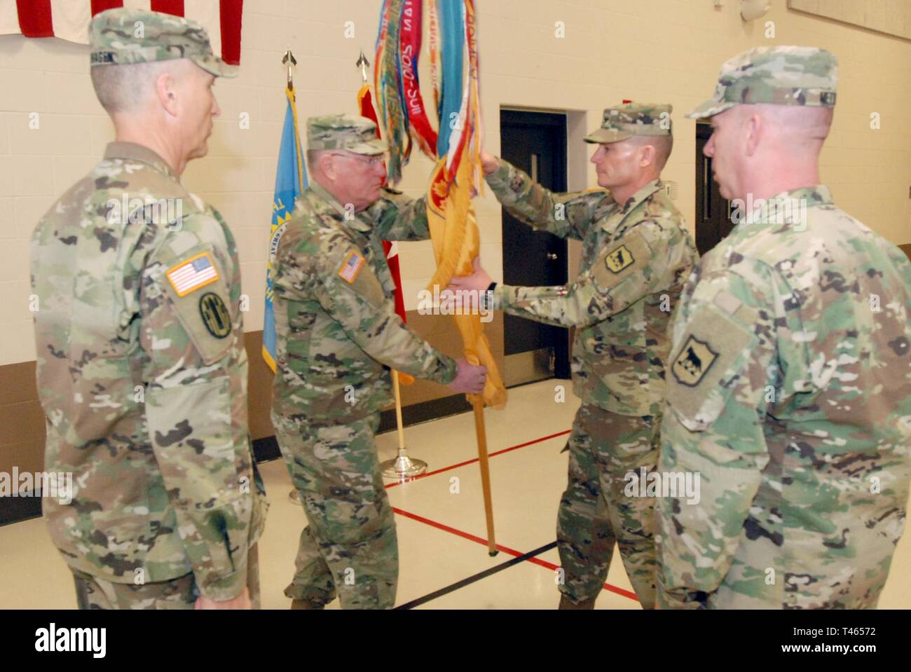 196th maneuver enhancement brigade hi-res stock photography and images ...