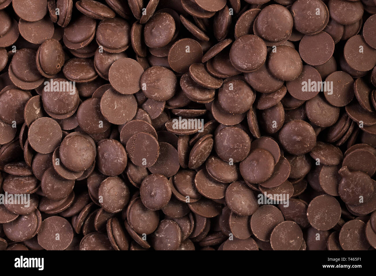 Chocolate dark brown chips texture for background usage Stock Photo - Alamy