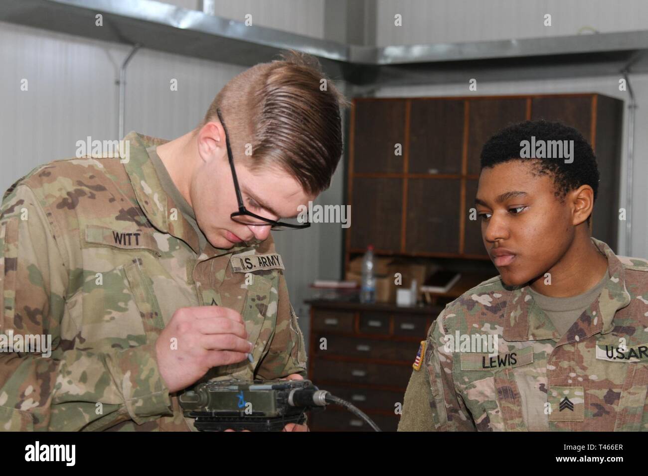 Simple key loader hi-res stock photography and images - Alamy