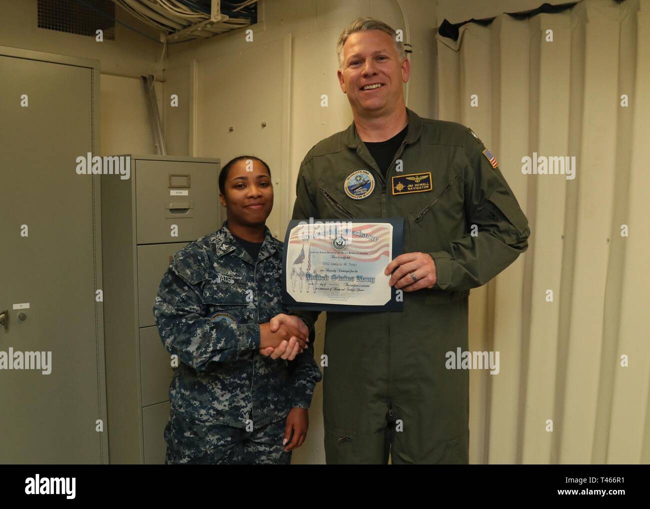 Honorable discharge certificate hi-res stock photography and images - Alamy