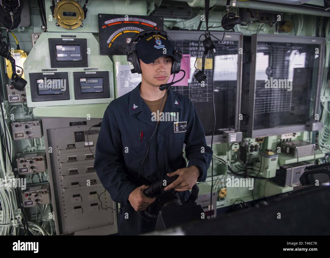 PHILIPPINE SEA (March 11, 2019) Mineman 3rd Class Robert Haselton mans ...