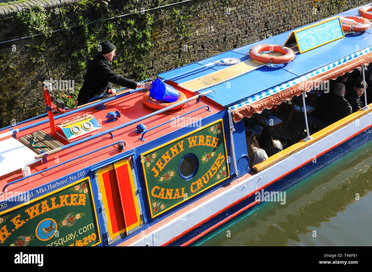 Canal cruise boat camden lock hi-res stock photography and images - Alamy