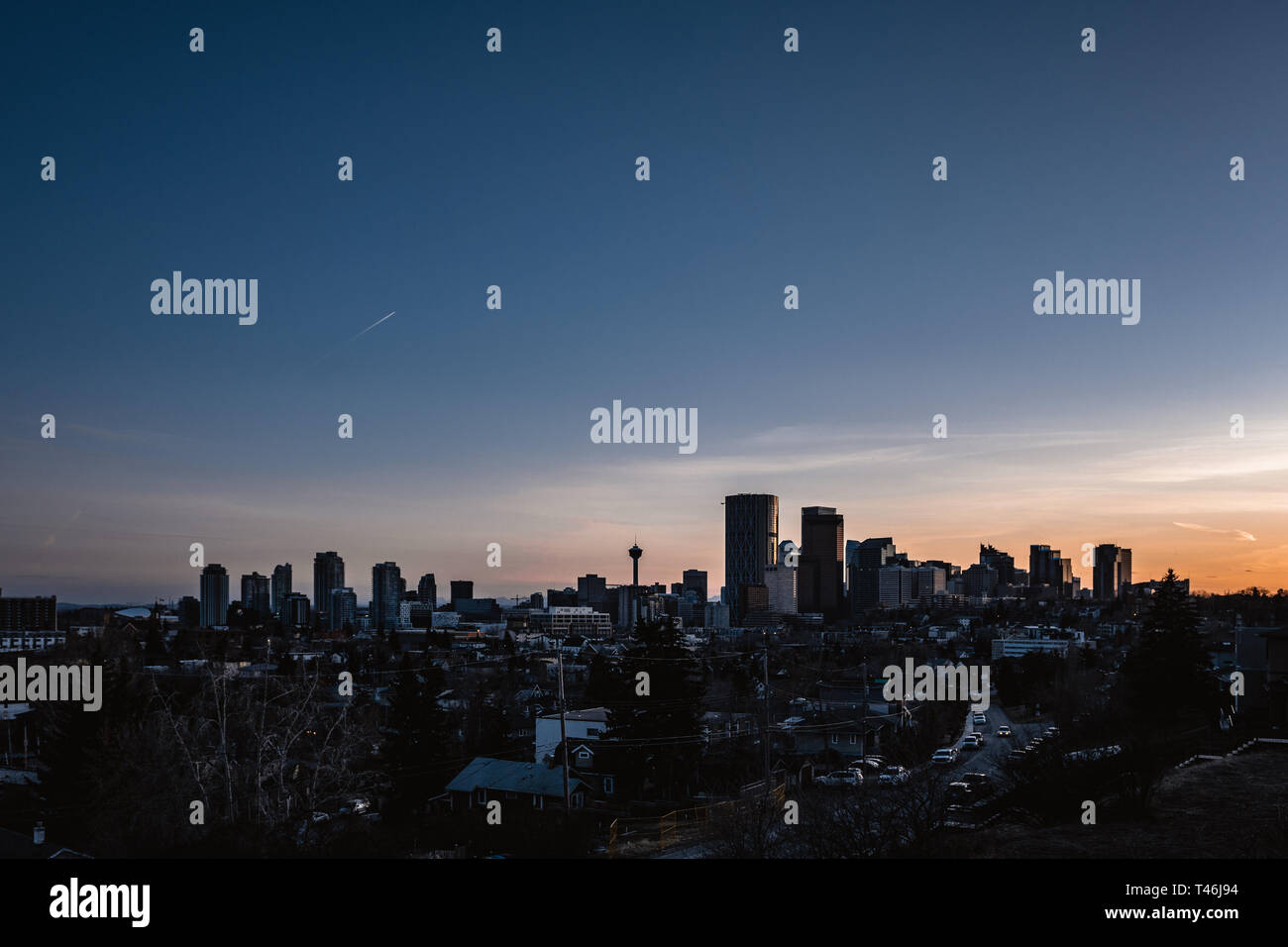 Canada alberta calgary setting sun hi-res stock photography and images ...