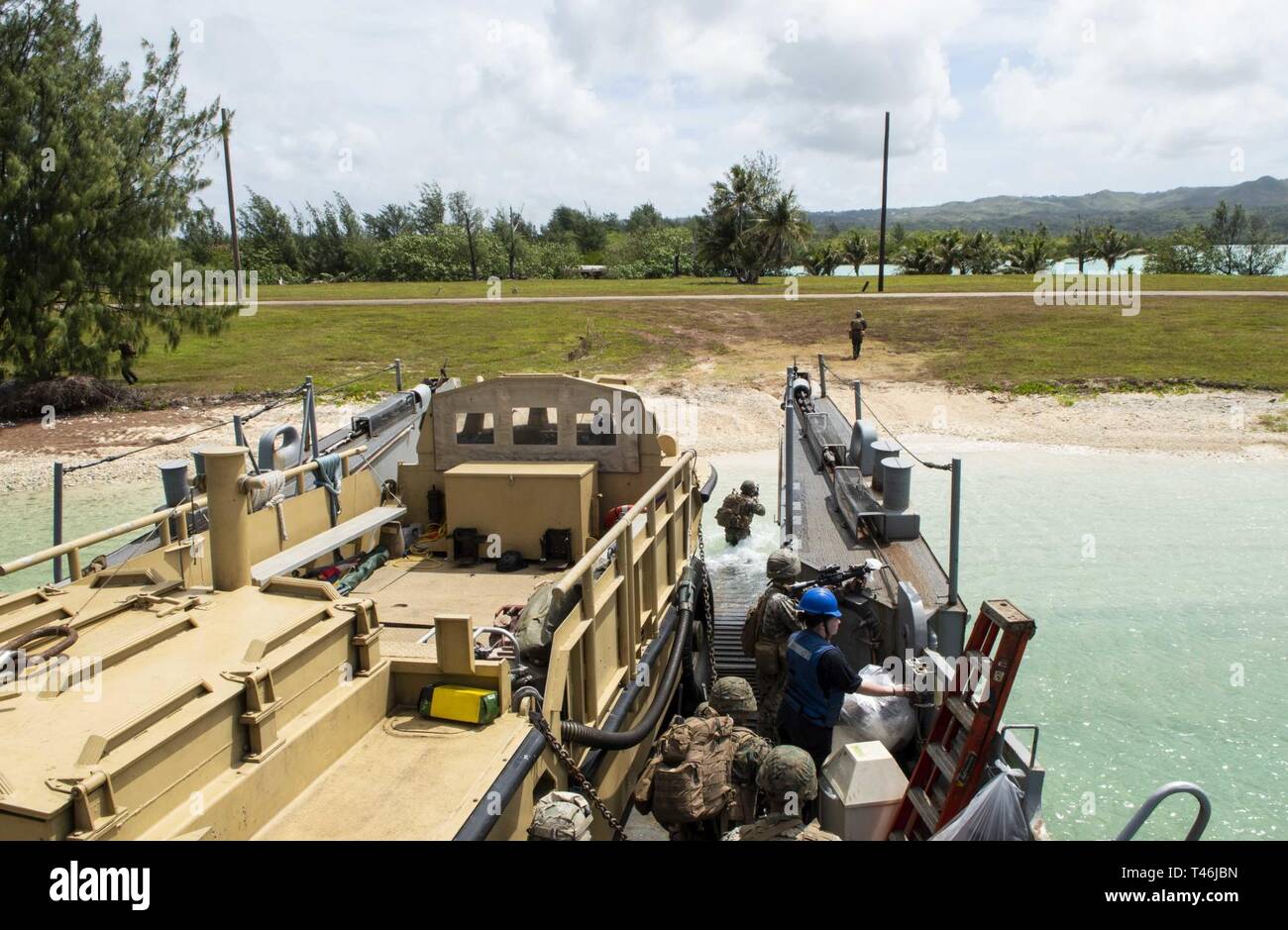 Harbor utility craft hi-res stock photography and images - Alamy