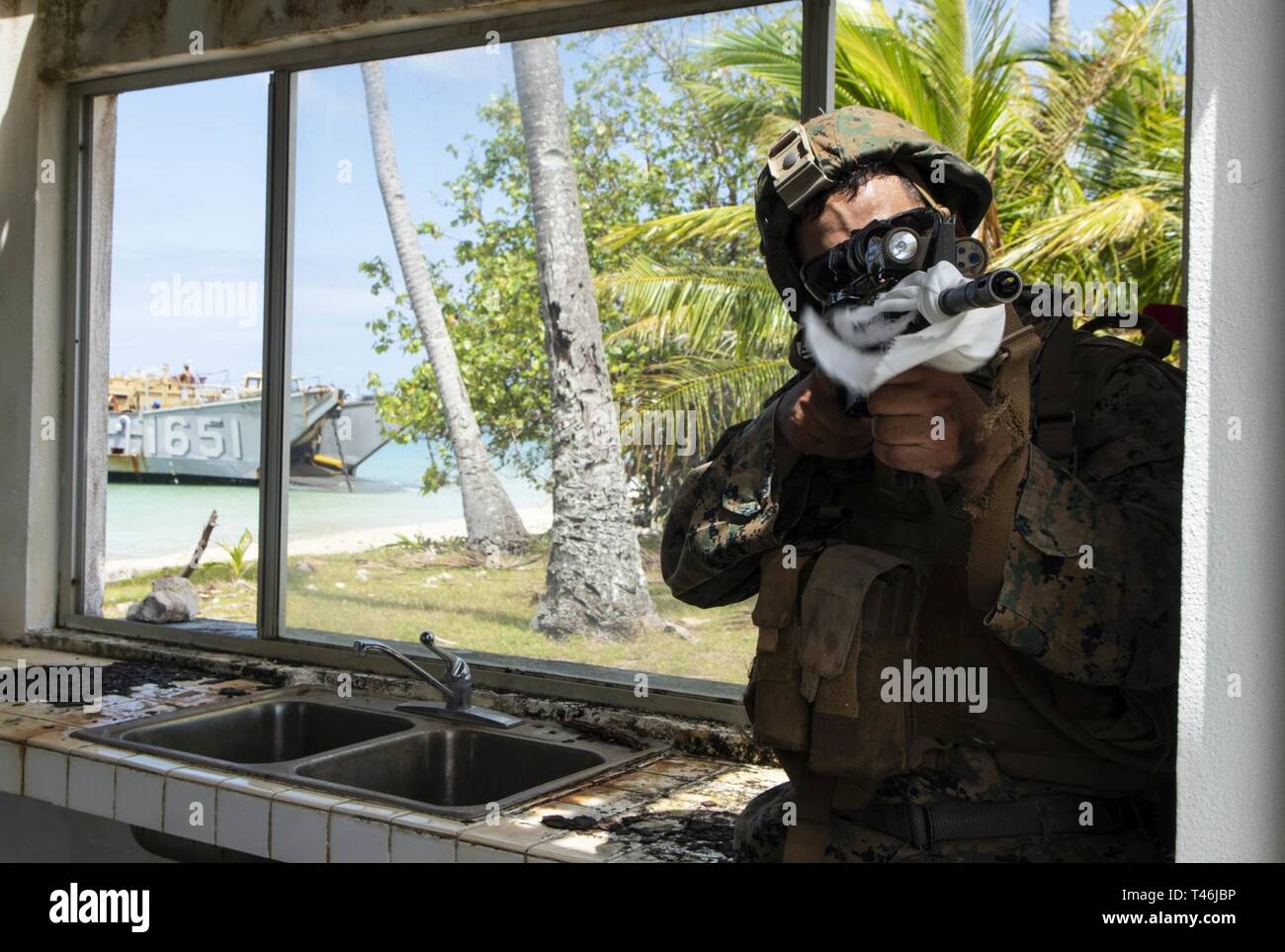 Harbor utility craft hi-res stock photography and images - Alamy