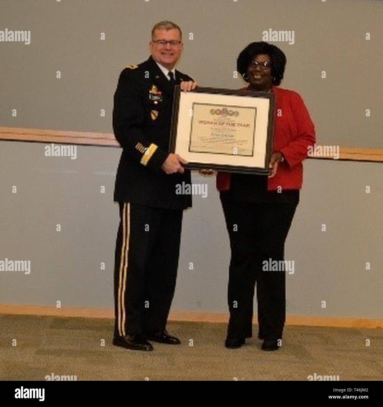 Army Brig. Gen. Mark Simerly, DLA Troop Support commander, left ...