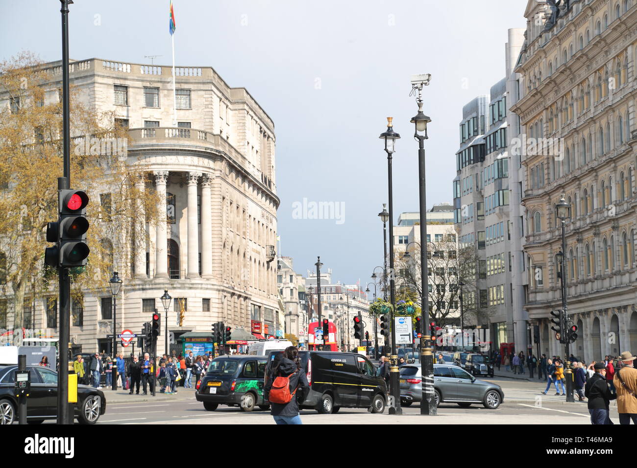 London street view trafalgar square hi-res stock photography and images ...