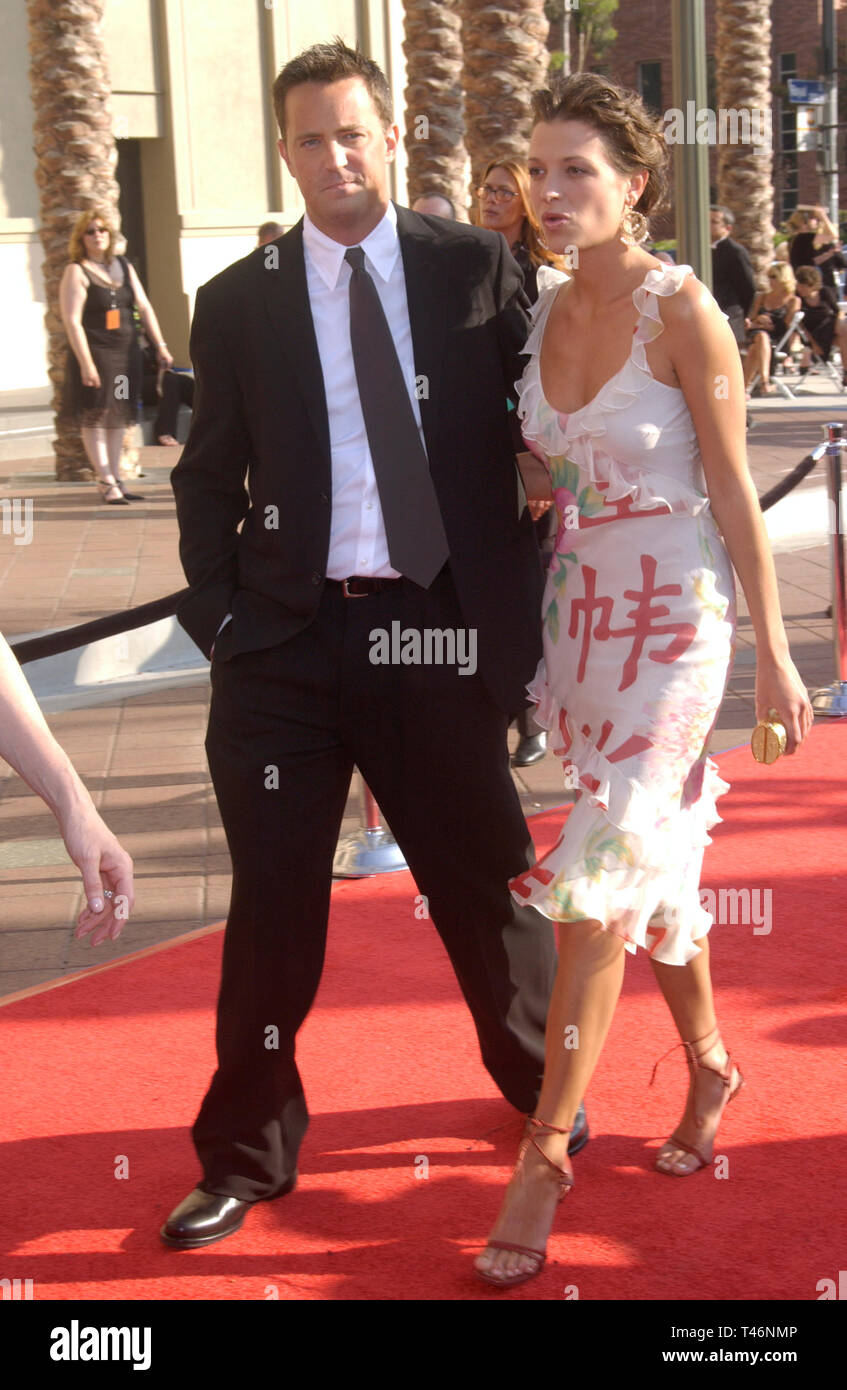 LOS ANGELES, CA. September 13, 2003: MATTHEW PERRY & girlfriend RACHEL ...