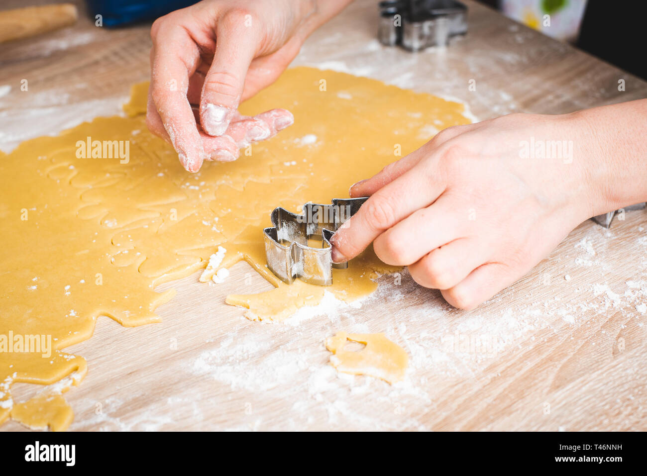 Cutting Pastry Circle High Resolution Stock Photography and Images - Alamy
