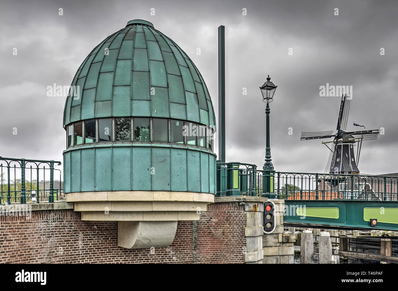 Catharijne bridge hi-res stock photography and images - Alamy