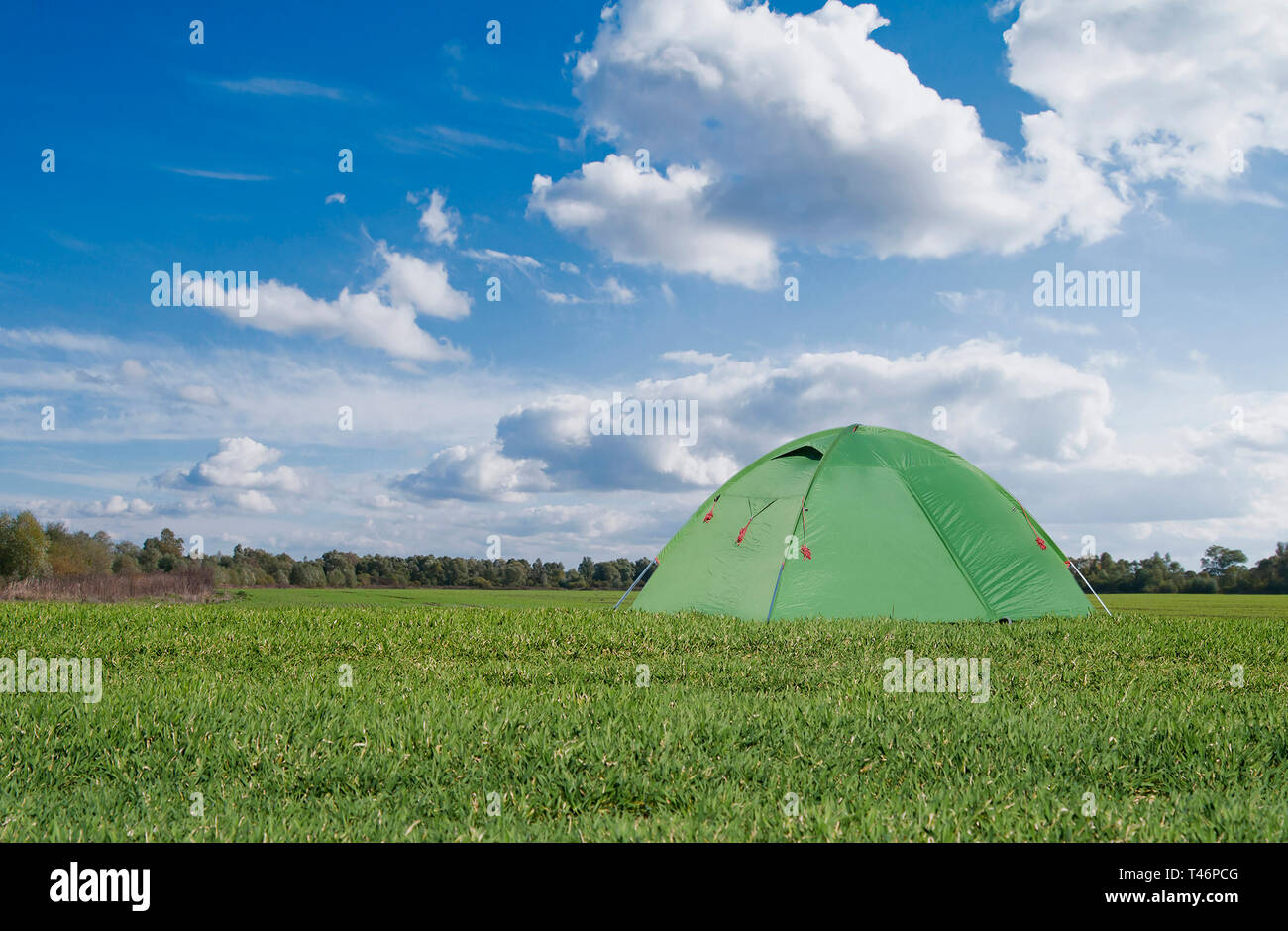 Tent grass hi-res stock photography and images - Alamy