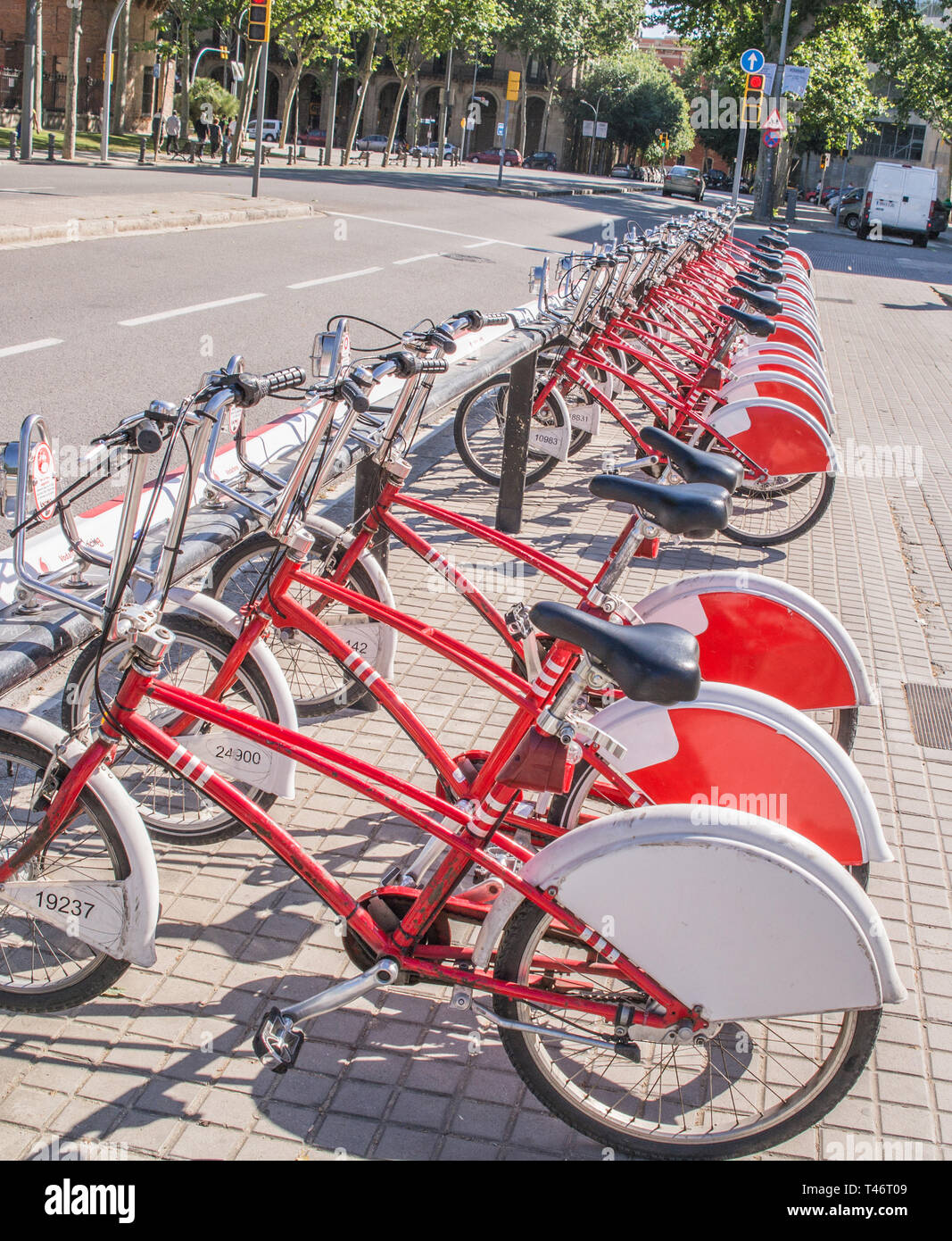 Red bikes hi-res stock photography and images - Alamy