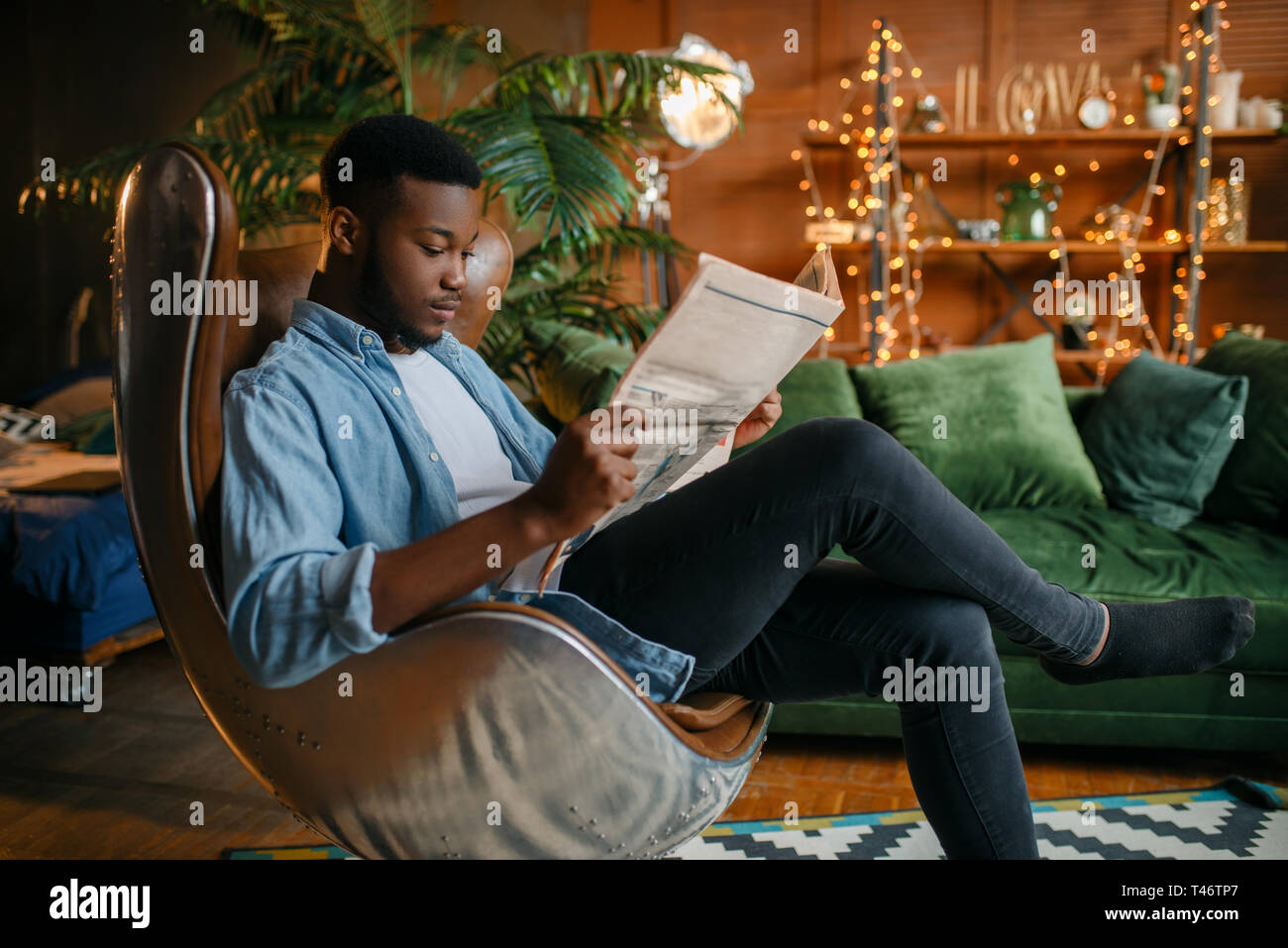 Student reading journal hi-res stock photography and images - Alamy