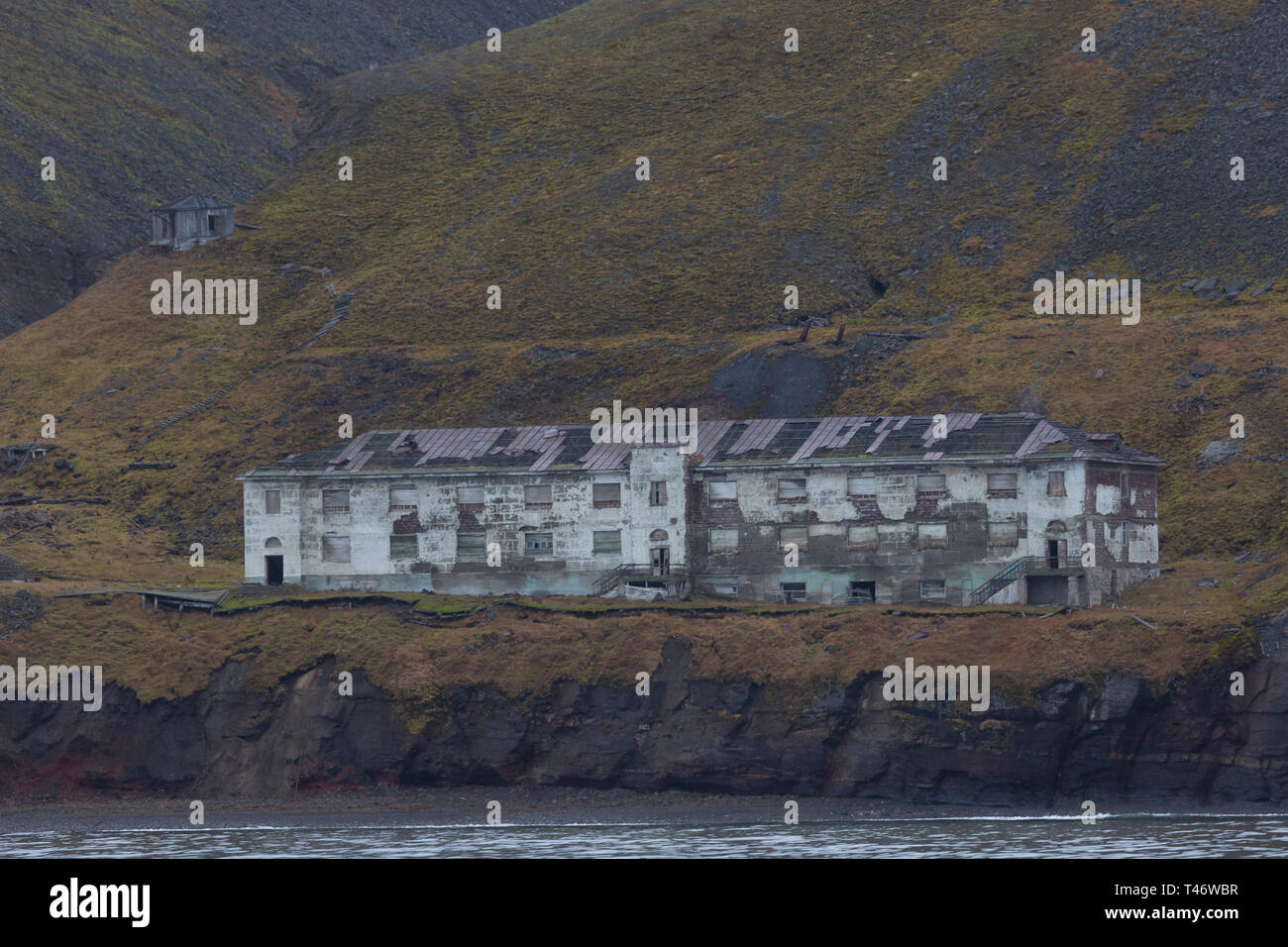 Distand view from the arctic ocean to Grumant settlement at Svalbard ...