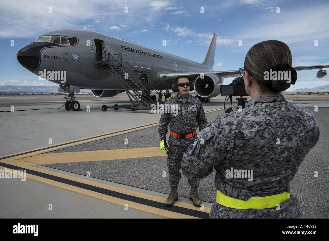 Red flag 24 2 hi-res stock photography and images - Alamy