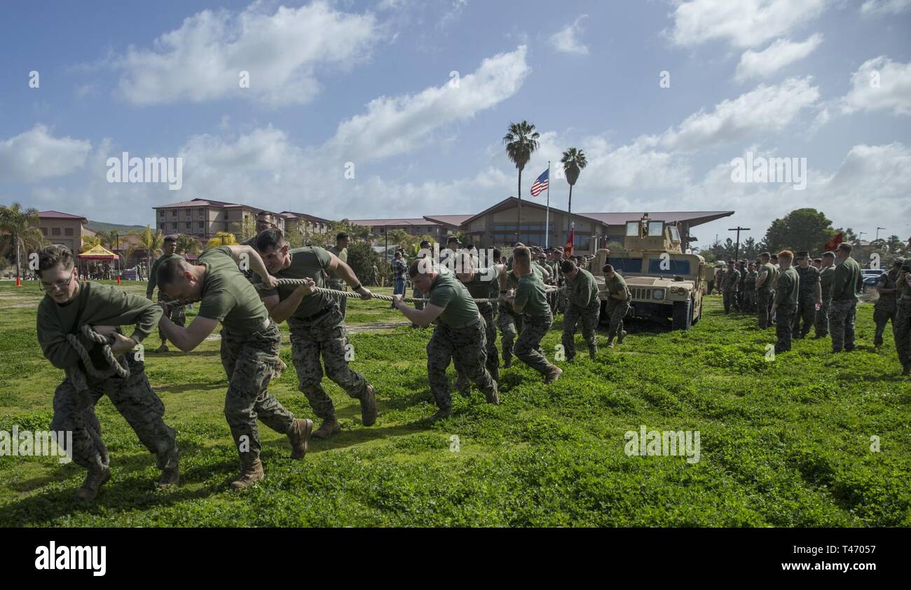 Marines bravo company 1st reconnaissance hi-res stock photography and ...