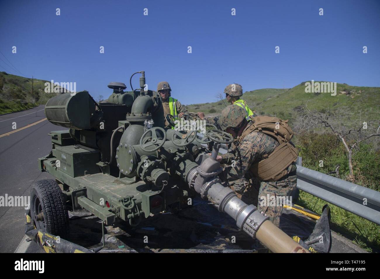 U.S. Marines with Bulk Fuel Company, 7th Engineer Support Battalion ...