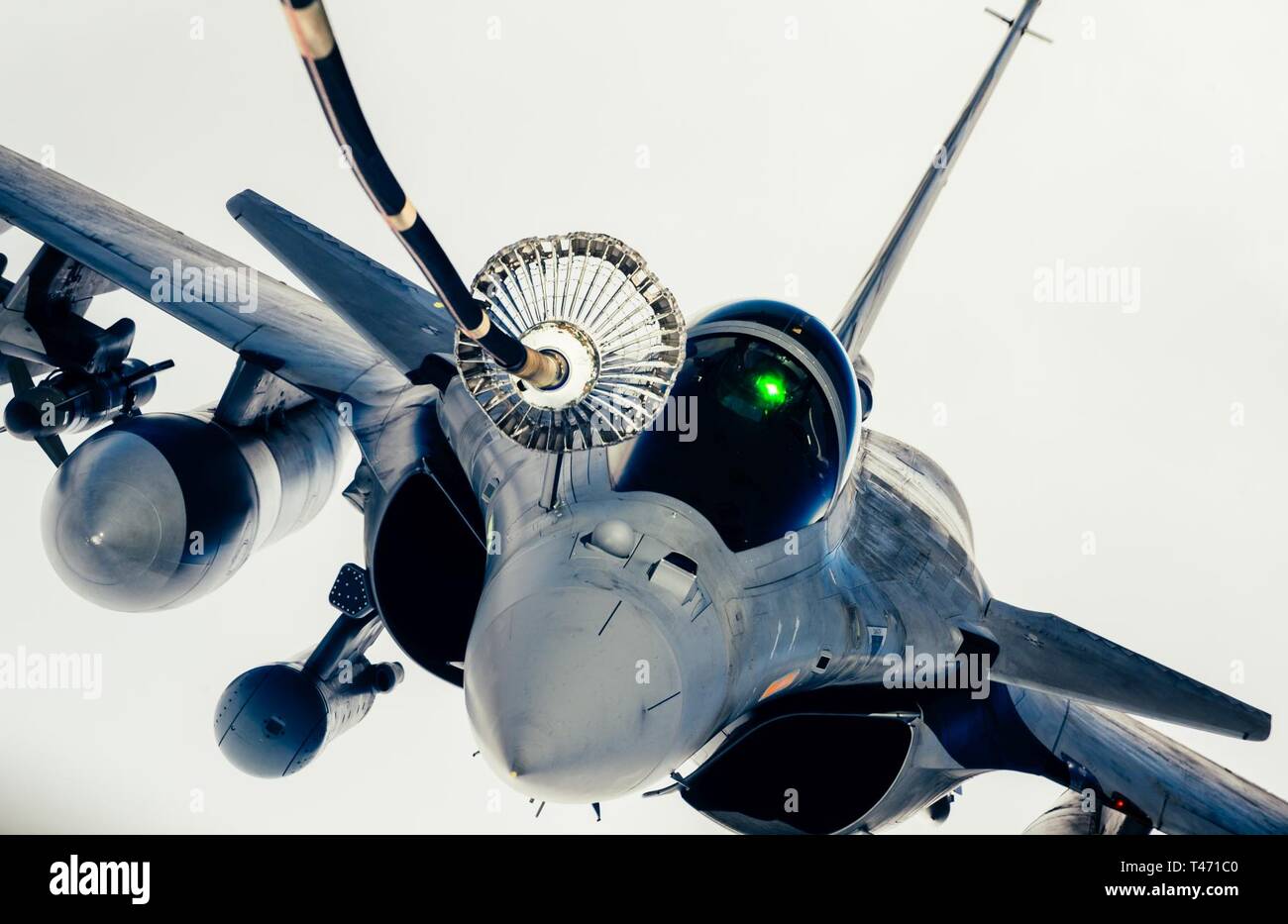 Rafale refueling hi-res stock photography and images - Alamy