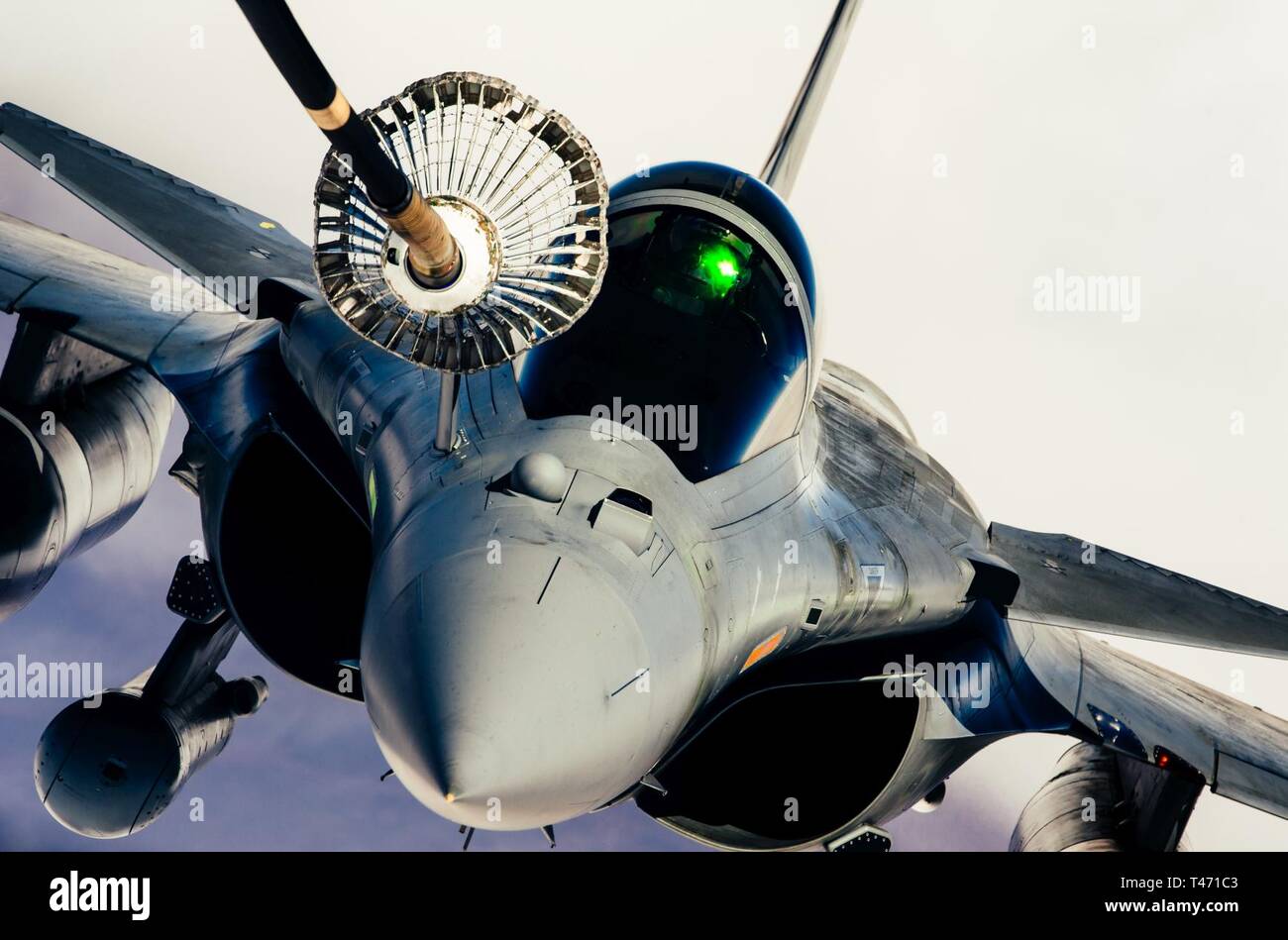 Rafale refueling hi-res stock photography and images - Alamy