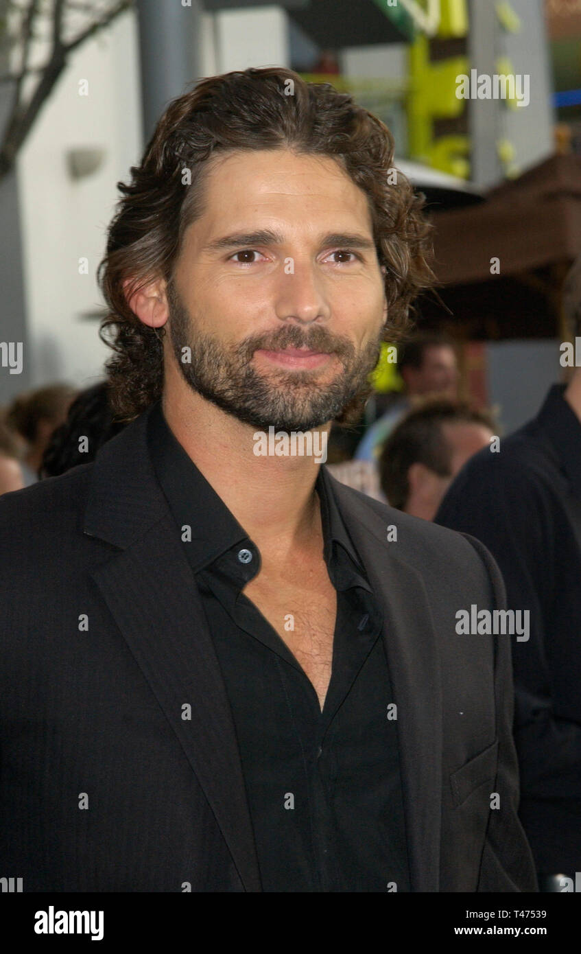 LOS ANGELES, CA. June 17, 2003: Actor ERIC BANA & date at world ...