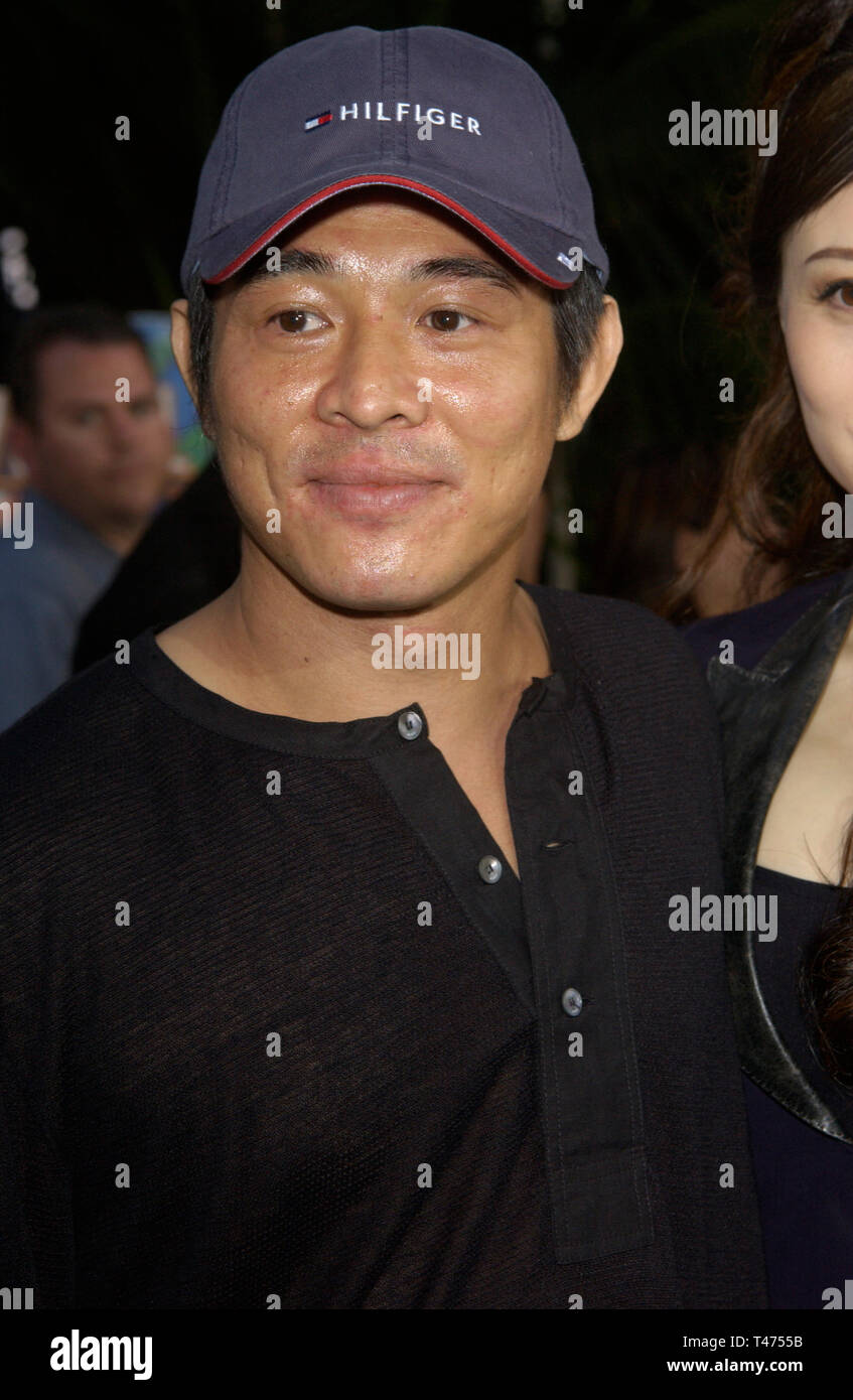 LOS ANGELES, CA. June 17, 2003: Actor JET LI & wife at world premiere ...