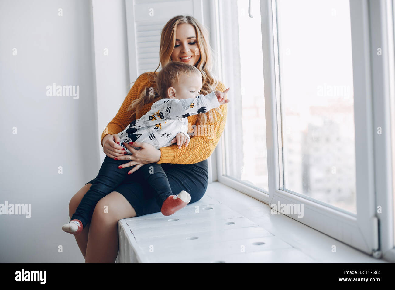 Parent mother child hi-res stock photography and images - Alamy