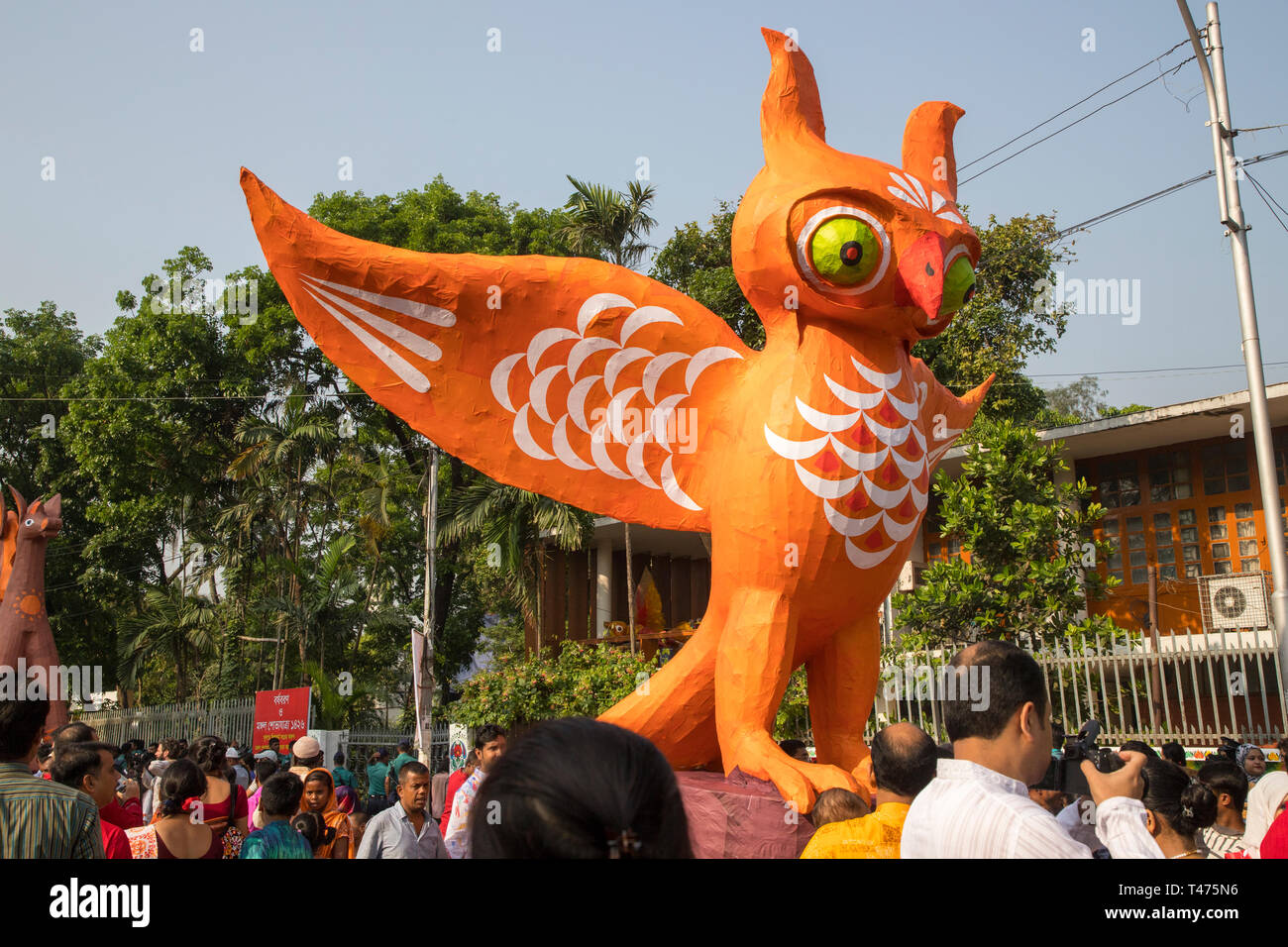 Dhaka, Bangladesh. 14th Apr, 2019. Mangal Shobhajatra, a colourful and ...