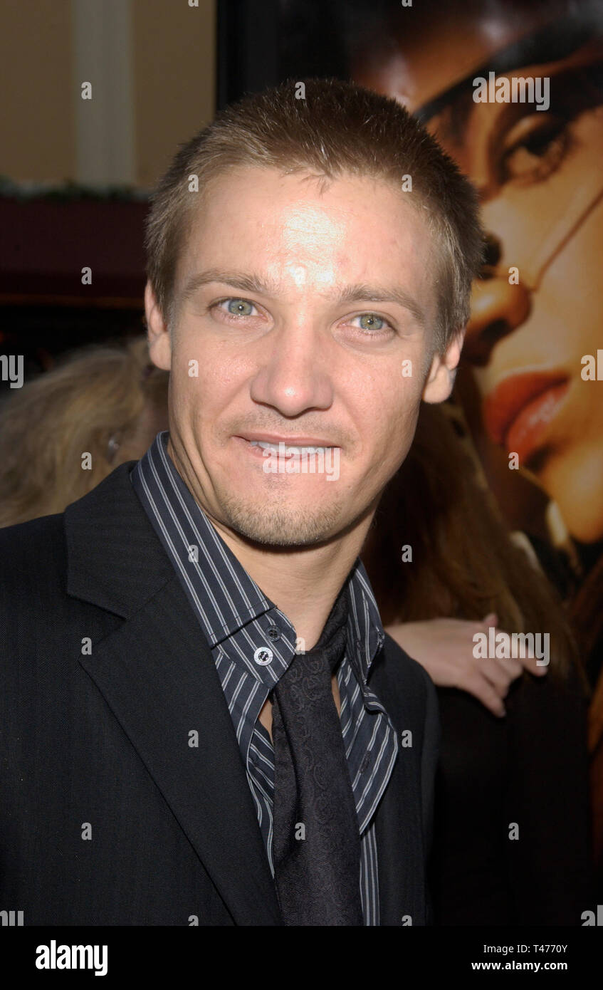 Swat Movie Jeremy Renner