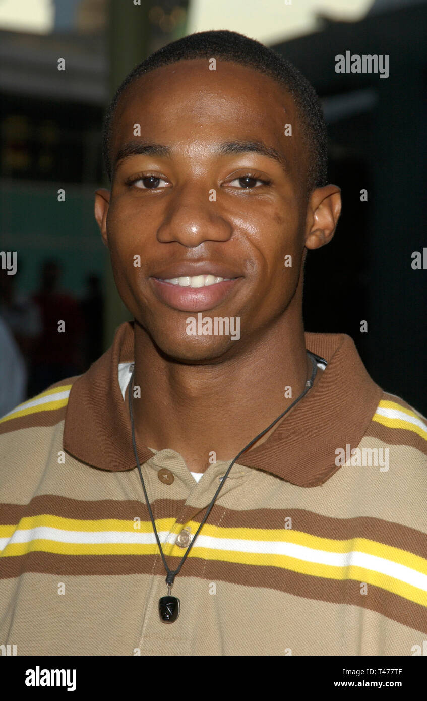 Arlen Escarpeta