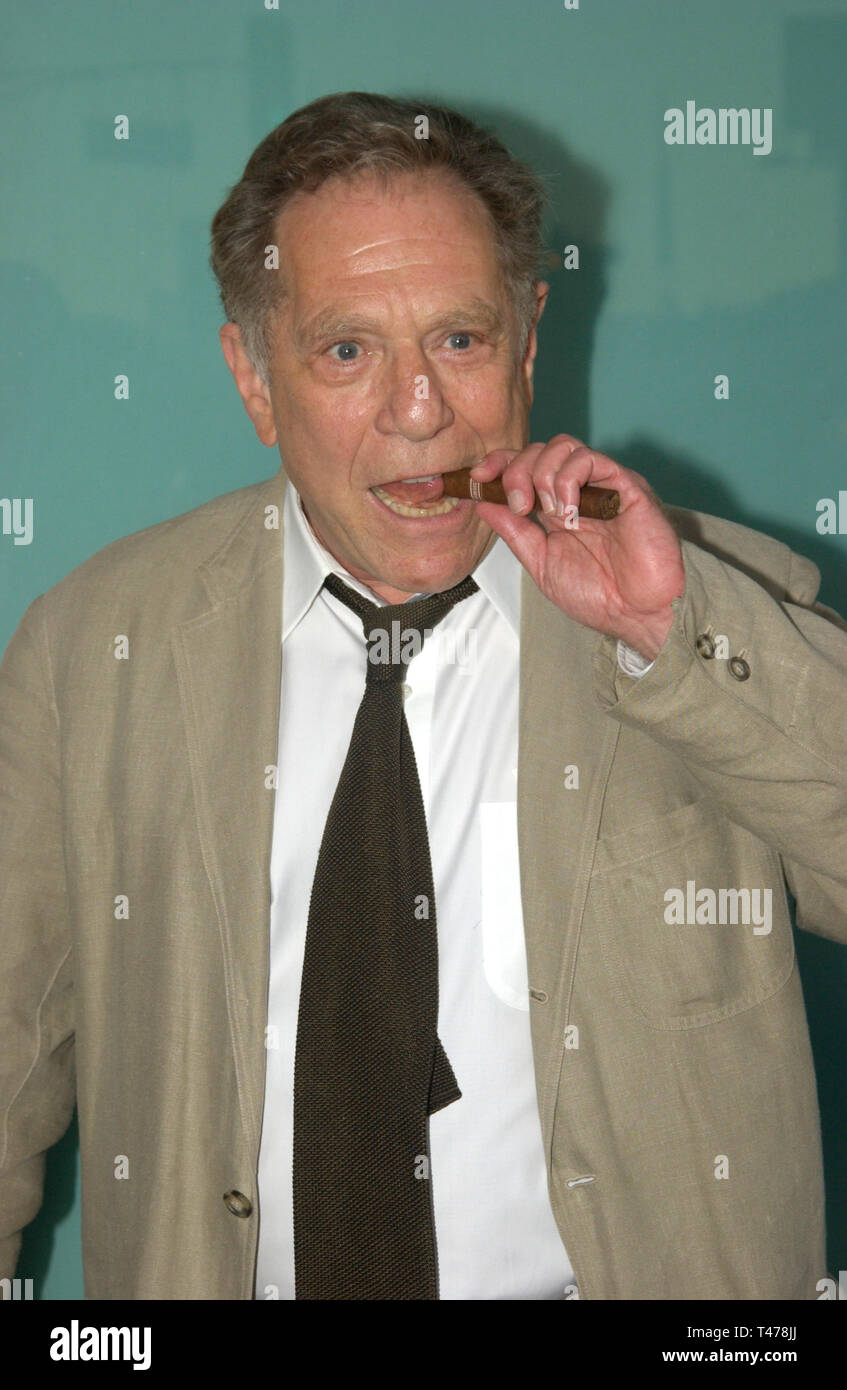 LOS ANGELES, CA. September 03, 2003: Actor GEORGE SEGAL at the world ...