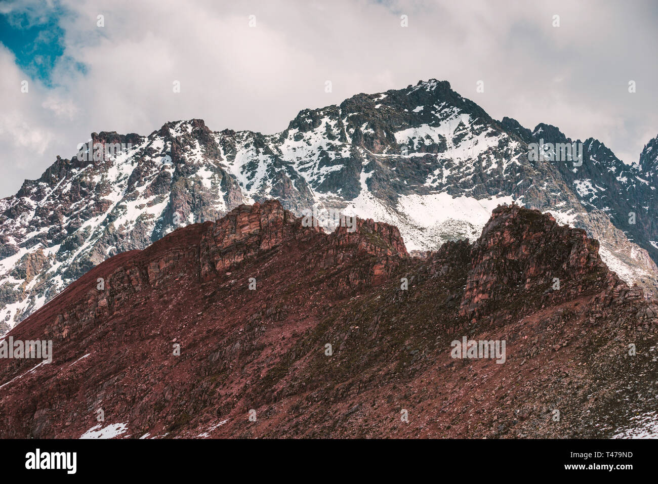 sharp rocky Andes ridges by springtime day in Peru Stock Photo - Alamy